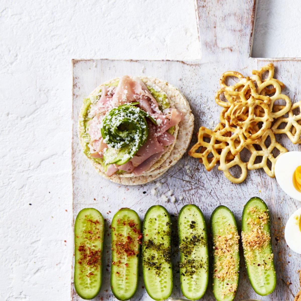 How to Build the Ultimate Healthy Grazing Plate | Perfection Fresh ...